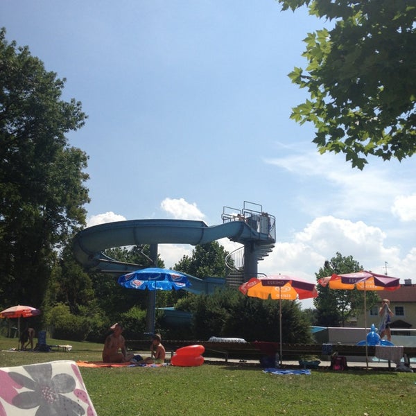 Freibad St. Martin - Swimming Pool in Sankt Martin Im Innkreis