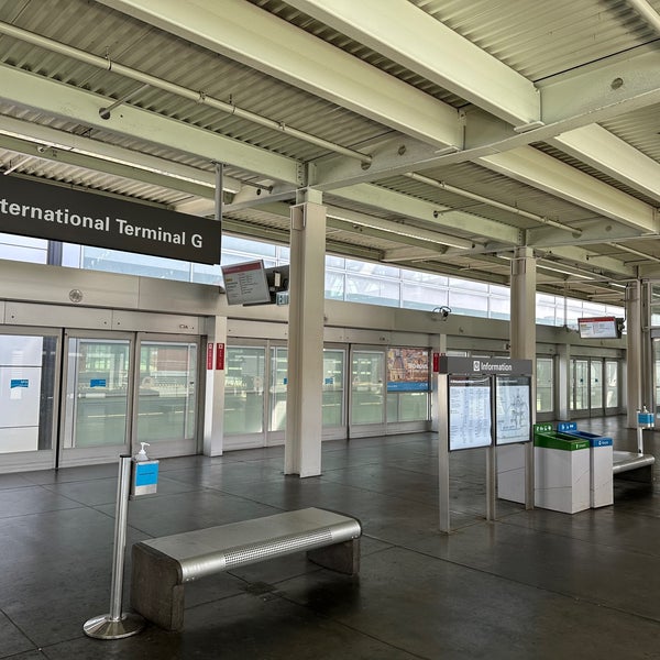 SFO AirTrain Station - International Terminal G - Airport Tram Station
