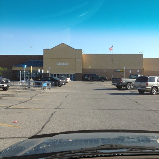 Walmart Supercenter - Big Box Store in Macomb