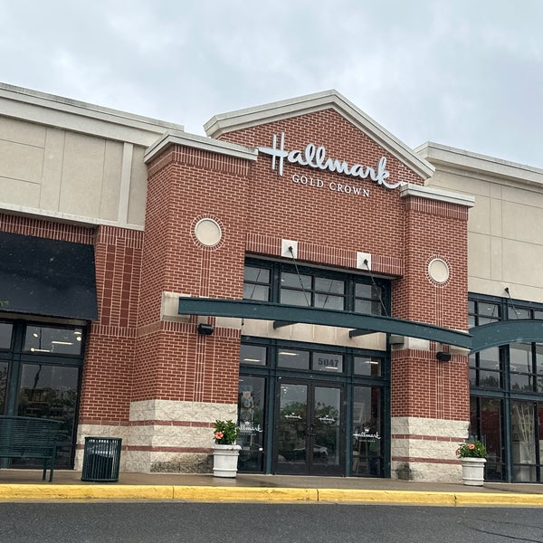 Hallmark - Gift Store in Virginia Gateway