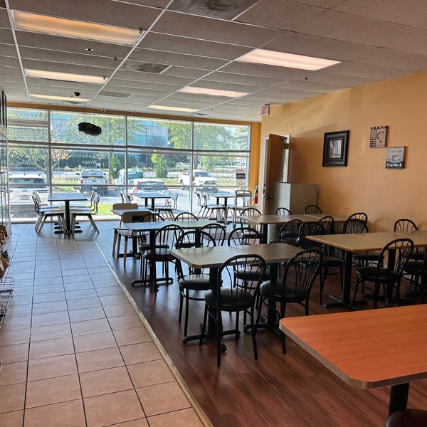 Monroe Grill - Herndon, VA