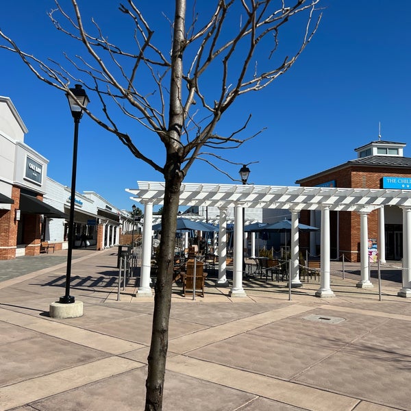 Photos at Leesburg Premium Outlets - Leesburg Corner - Leesburg, VA