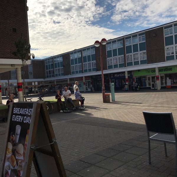 Bush fair shopping centre - Shopping Mall