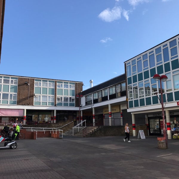 Bush fair shopping centre - Shopping Mall