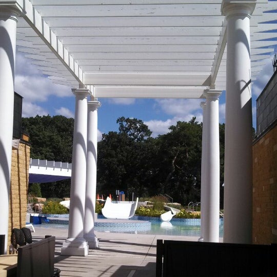 Como Park Regional Pool - Como Park - 1151 Como Ave