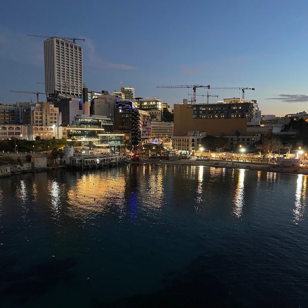 Marina Hotel Corinthia Beach Resort - 8 tips from 778 visitors