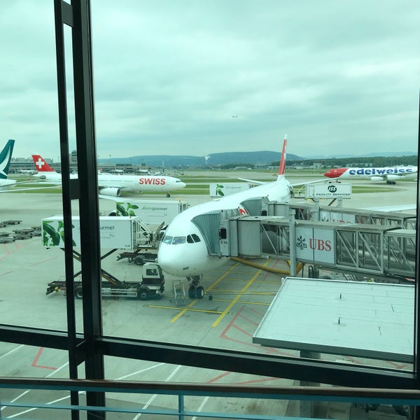 Gate E56 - Kloten, Zürich