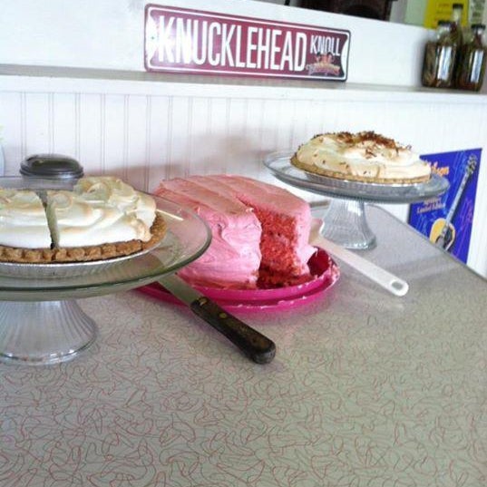 Take Me Back Cafe - Café in Paris