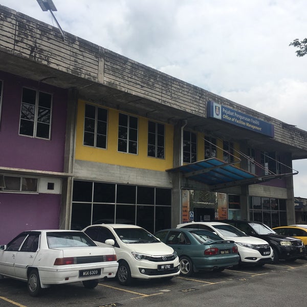 Pejabat Pengurusan Fasiliti - Devlet Binası