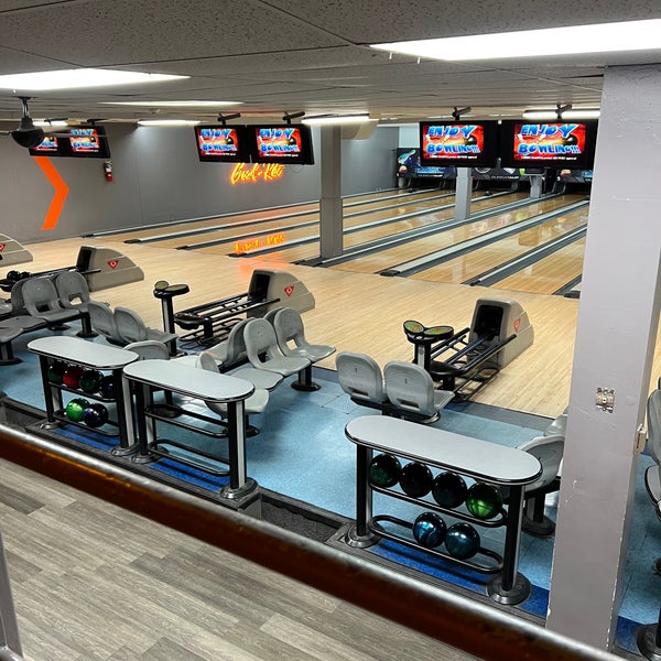 Bowl-Rite Lanes - 11 tips from 935 visitors