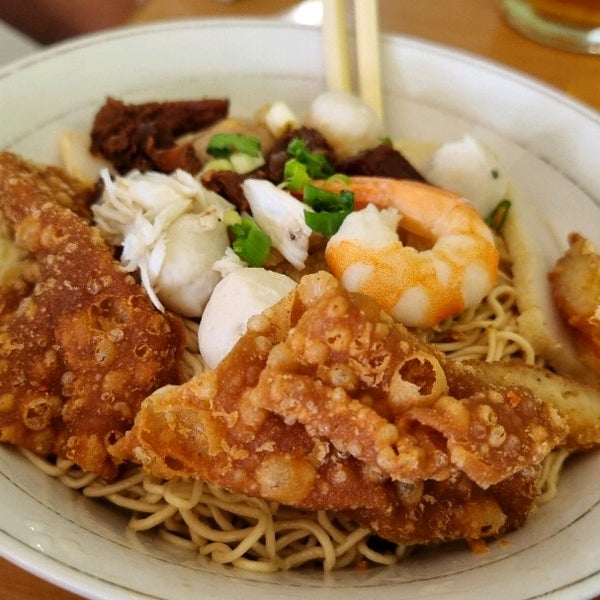 Ju Hui Mie Kepiting - Asian Restaurant