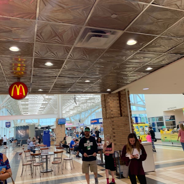 Photos at Lake Forest Oasis - Rest Area in Lake Forest