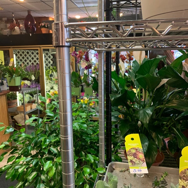 LaSalle Flower Shop - River North - 731 N La Salle Dr