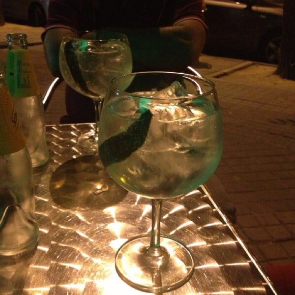 Sette Cafe - Bar in Madrid