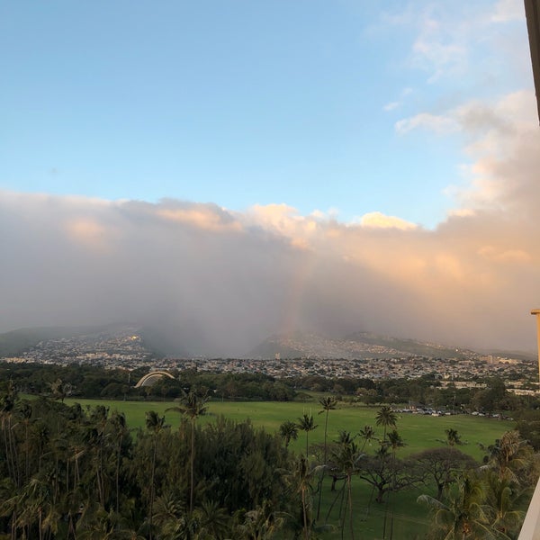 Photos at Kaimana Beach Hotel - Diamond Head - Kapahulu - St. Louis ...
