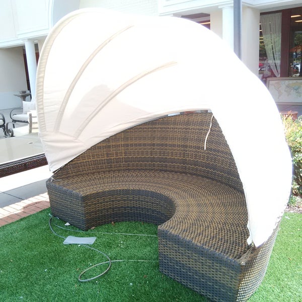 Frontgate Outlet - Furniture and Home Store