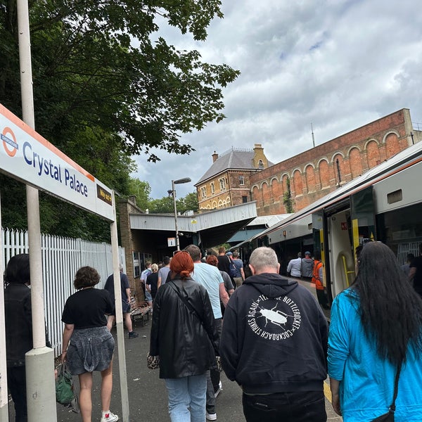 Crystal Palace Railway Station (CYP) - Rail Station in London