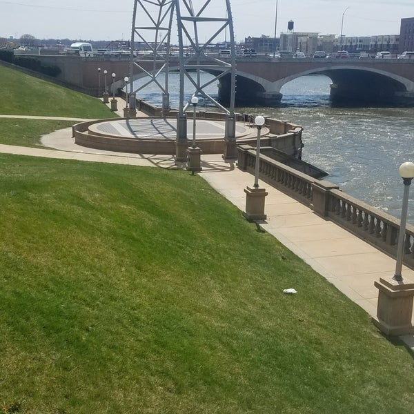 Simon Estes Amphitheater - East Village - Des Moines, IA