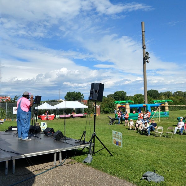 Merriam Park Recreation Center - Park in Merriam Park West