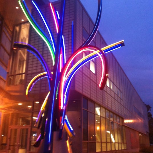 DC Public Library - Watha T. Daniel/Shaw - Logan Circle - Shaw - 21 ...