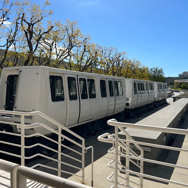 Getty Tram - Light Rail Station in Brentwood