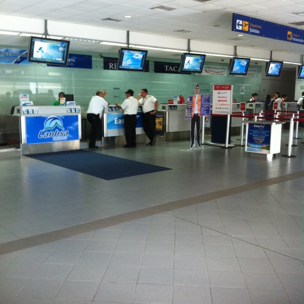 Golosón International Airport - Airport