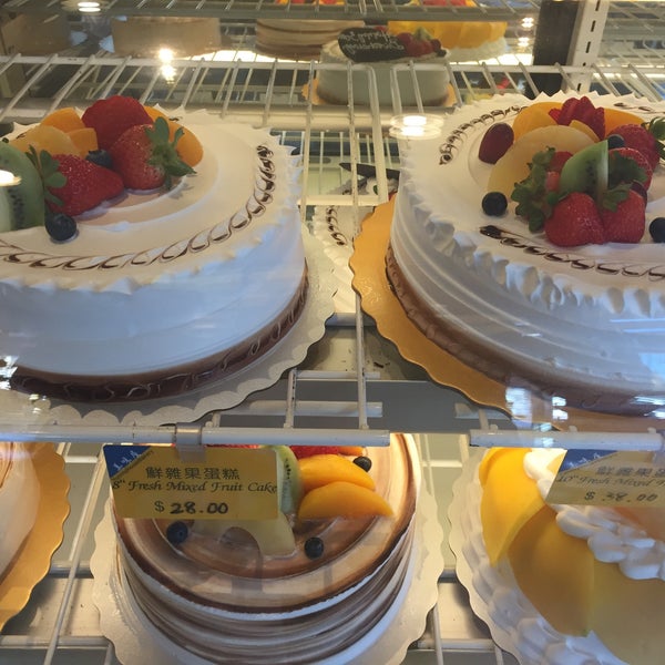 Yummy House Bakery - Bakery in International District