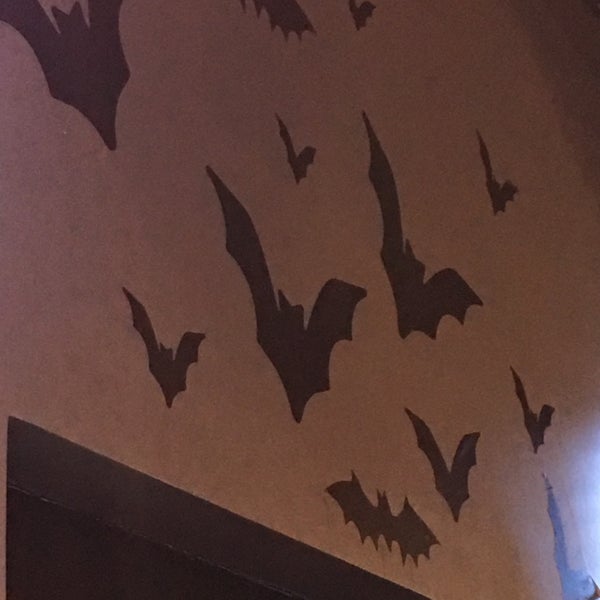 Grover's Bar and Grill - Bar