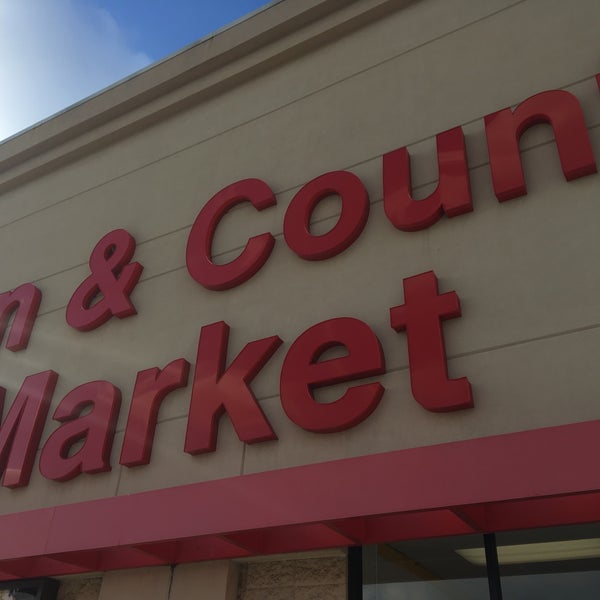Town & Country Food Market - Valparaiso, IN