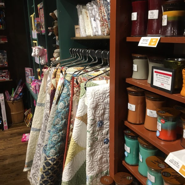 Photos at Cracker Barrel Old Country Store - American Restaurant in ...