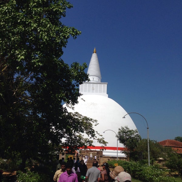 Photos at Mirisawatiya Stupa - අනුරාධපුර පෞරාණික නගරය, North Central ...