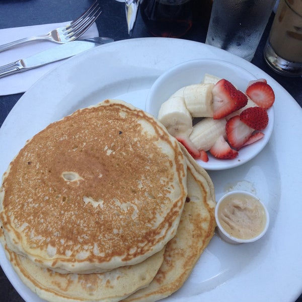 Balans - Restaurant in Miami Financial District