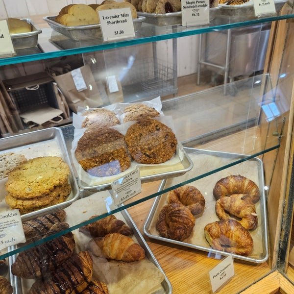 Beach Pea Baking Company - 27 tips