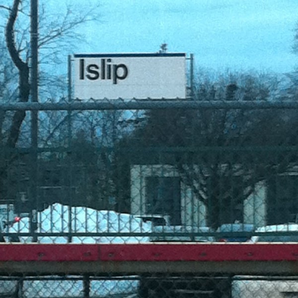 LIRR - Islip Station - Train Station in Islip