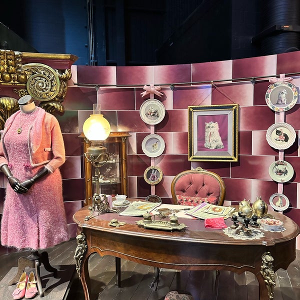 Umbridge's Office - Studio Tour Dr