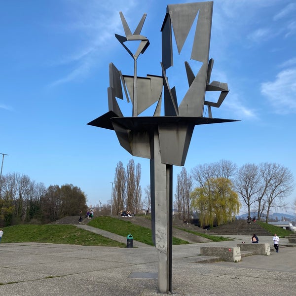 Pyramides de Vidy - Monument