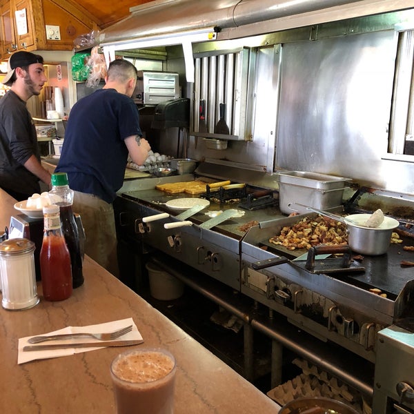 Deb's Diner - 8 tips