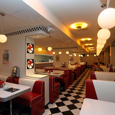 Intergalactic Diner - Novi Beograd - 339 tips from 5179 visitors