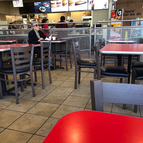 McDonald's - Fast Food Restaurant