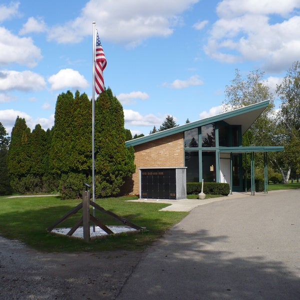 Roseland Memorial Gardens - Cemetery