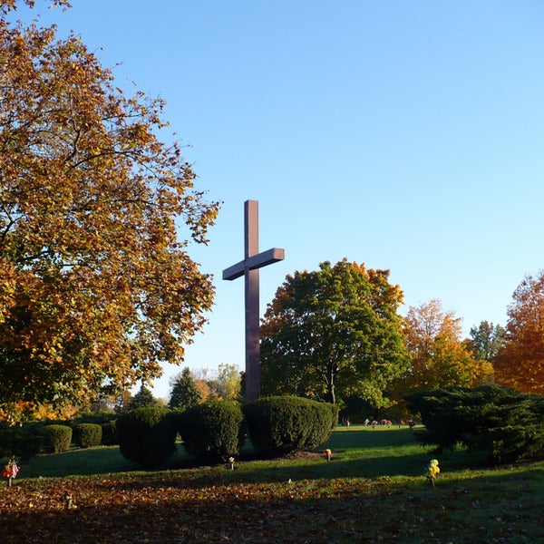 Roseland Memorial Gardens - Cemetery