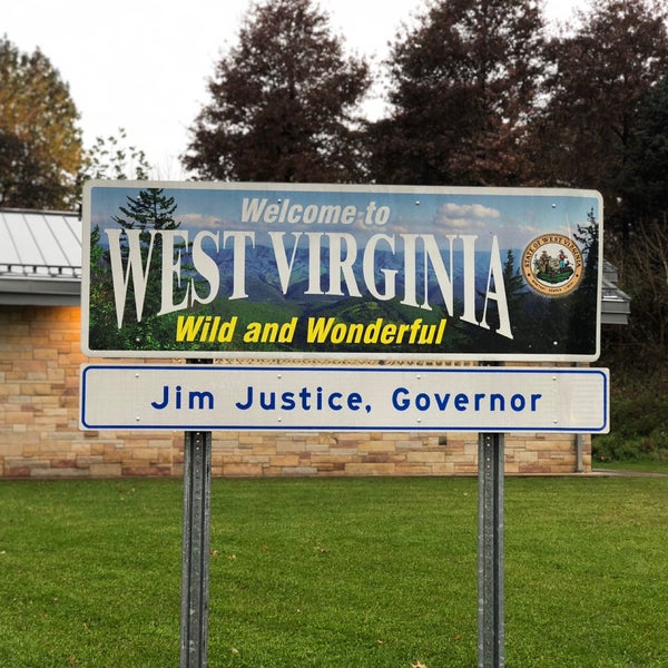 Photos at West Virginia/Pennsylvania State Line - Border Crossing