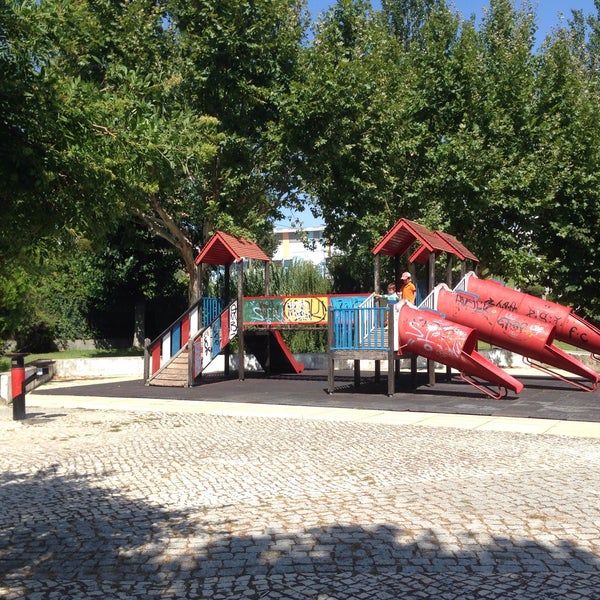 Parque Urbano de Via Rara - Viarara