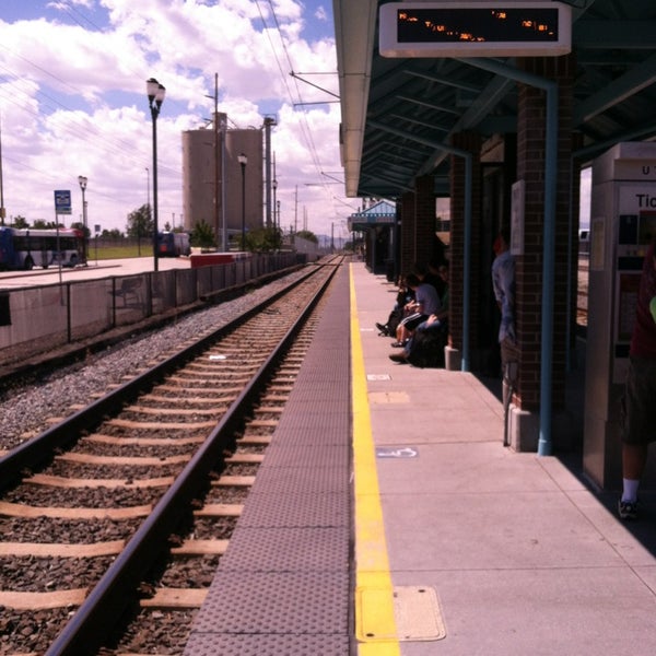 UTA FrontRunner Murray Station - 127 W Vine St
