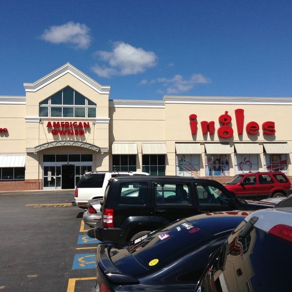 Ingles Market - 7 tips from 952 visitors