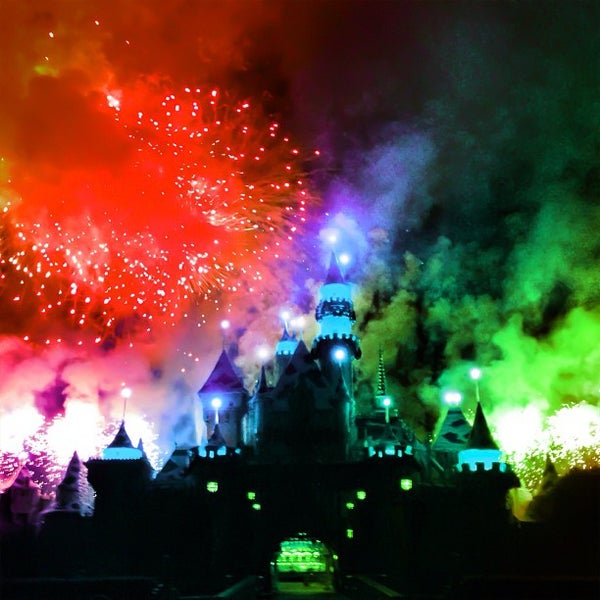 Magical Fireworks Spectacular - Theme Park Ride / Attraction in Anaheim