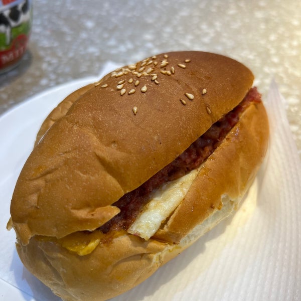 Waso Café 華嫂冰室 - Shop 3-4, G/F, Tonnochy Towers, 272 Jaffe Rd