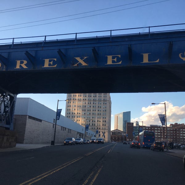 One Drexel Plaza - Office in University City