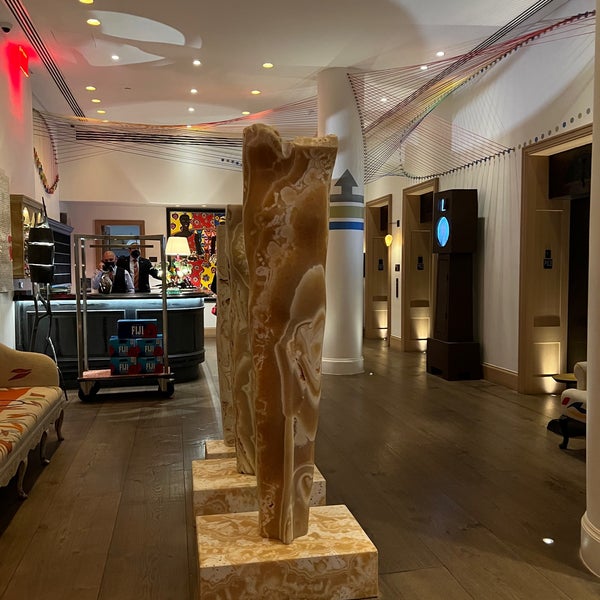 Whitby Bar - Midtown East - New York, NY