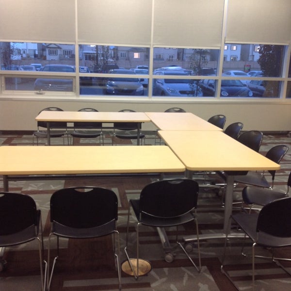 Saddletowne Library - Library in Martindale